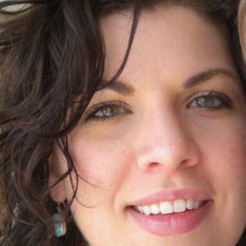 Elizabeth Dall's Instagram, Twitter & Facebook on IDCrawl
